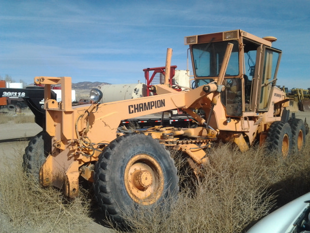 Road Graders | Heavy Equipment Hunters